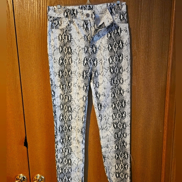 mittoshop | Pants & Jumpsuits | M Ankle Length Snakeskin Pants | Poshmark